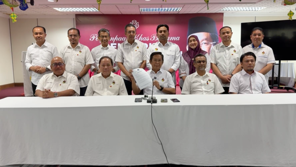 Umno assemblymen in Negeri Sembilan dismiss rumours of U-turn, await ...