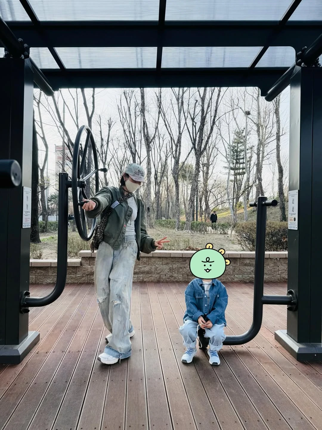 Son Ye Jin and Hyun Bin’s baby son spotted on park outing