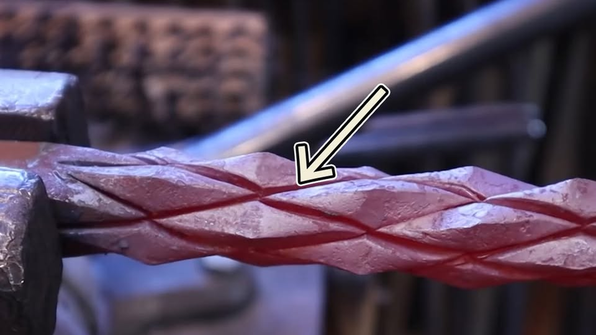 Blacksmithing pineapple twist technique