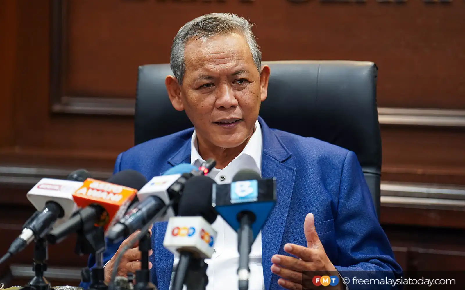 Negeri Sembilan MB leaves palace after 'normal', nearly 2-hour audience