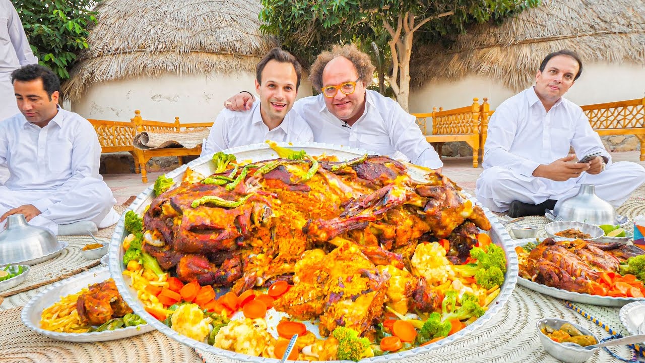 How a whole stuffed lamb and BBQ meat are prepared on Chabahar streets