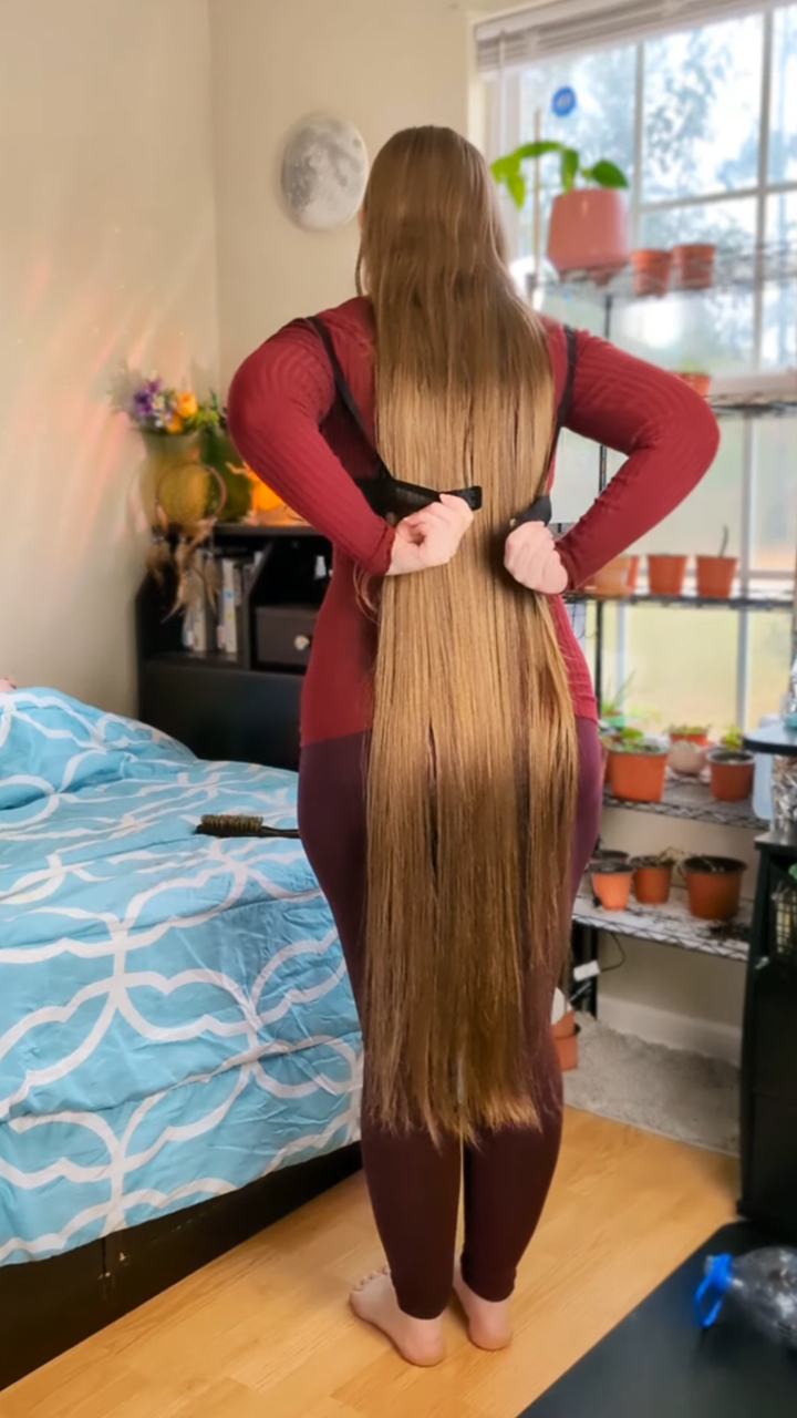 Hair straightening fail | The visible ponytail dent problem