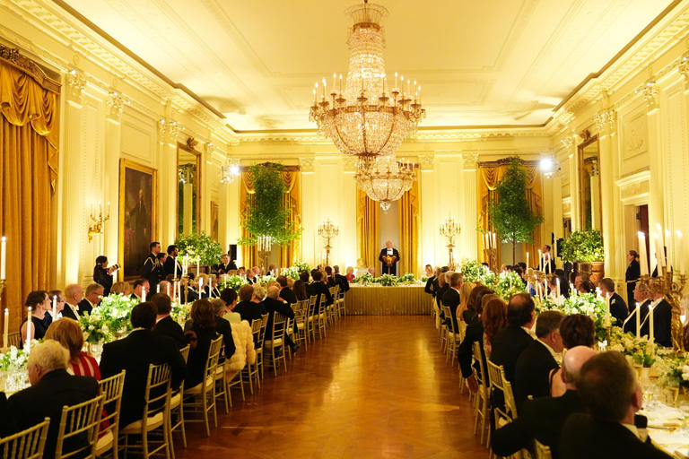 Re Carlo III e Trump alla cena di Stato: le foto del banchetto alla ...