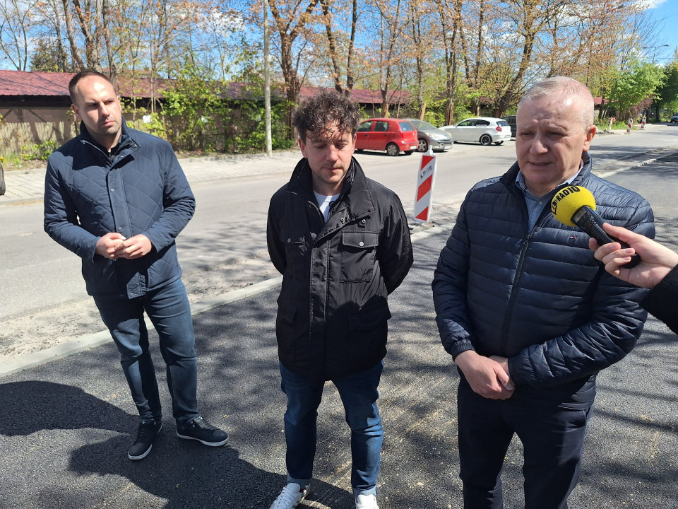 Remont Bartoka na finiszu. Ma być znacznie więcej miejsc parkingowych ...