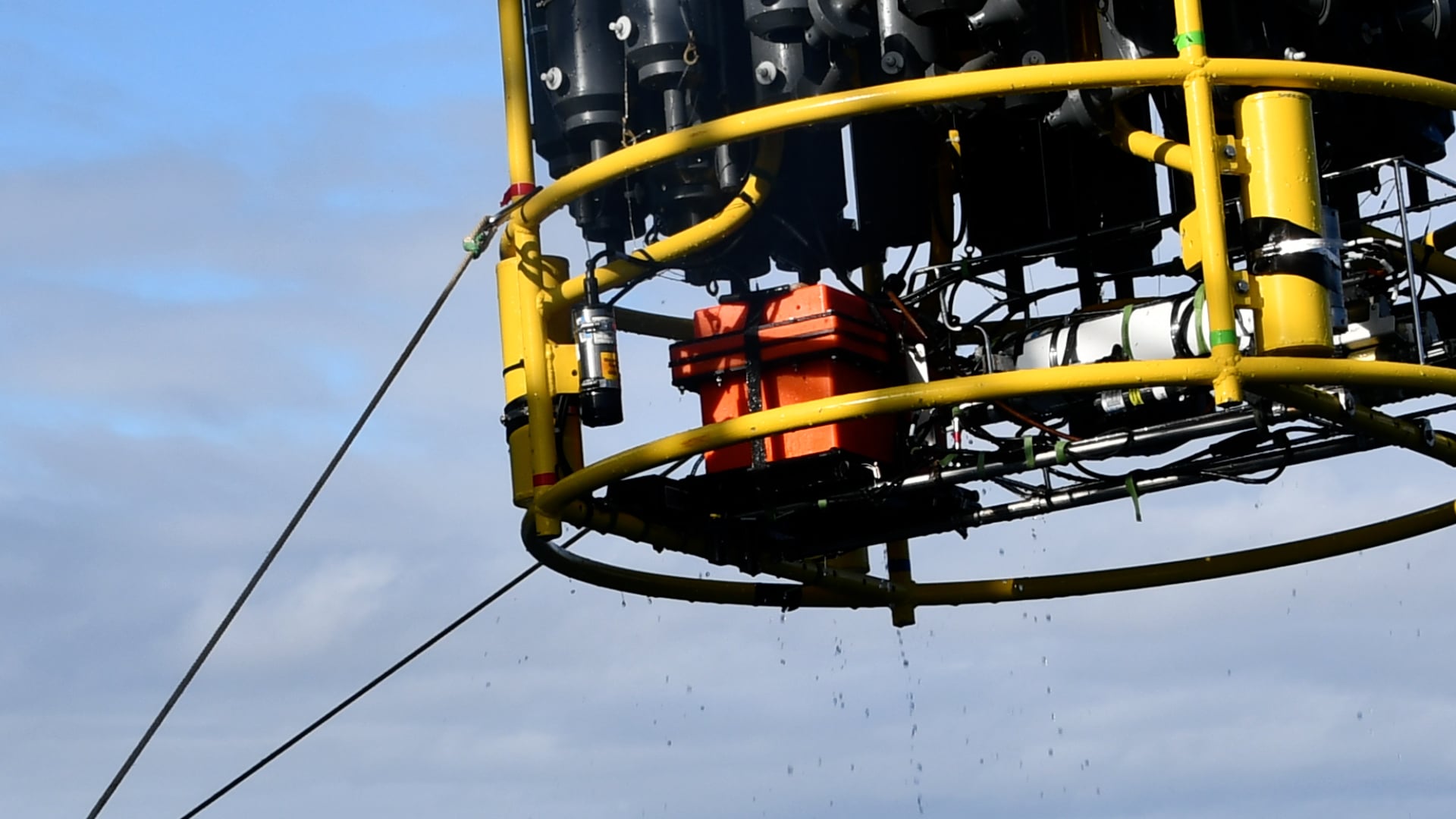 Deep-ocean heat now closer to Antarctica - threatening catastrophic sea ...