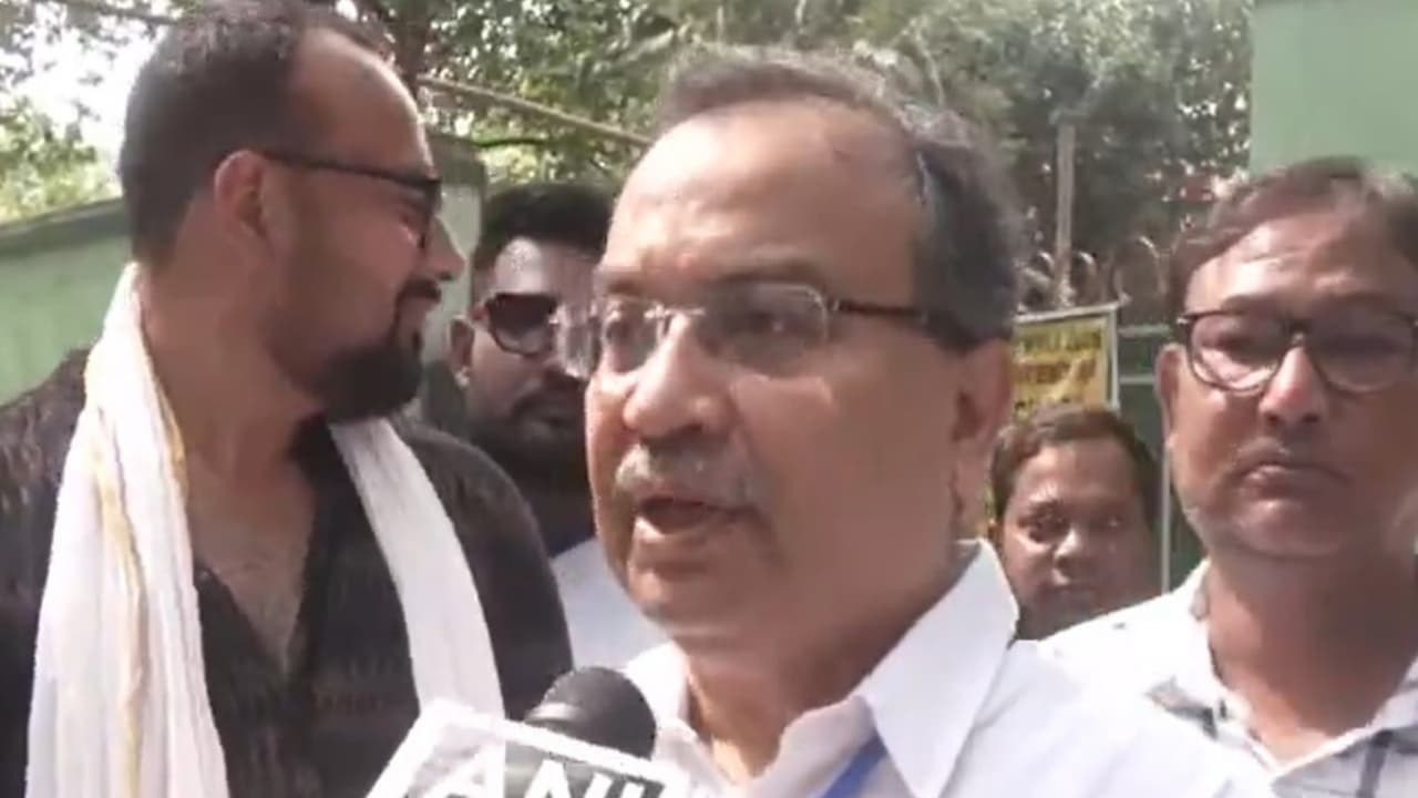 WB polls: Kunal Ghosh confident of TMC win, blames EC for slow polling