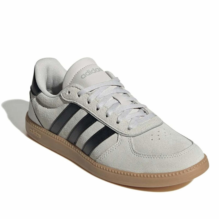 Step into style this spring with an exclusive 20% off deal on DSW shoes ...