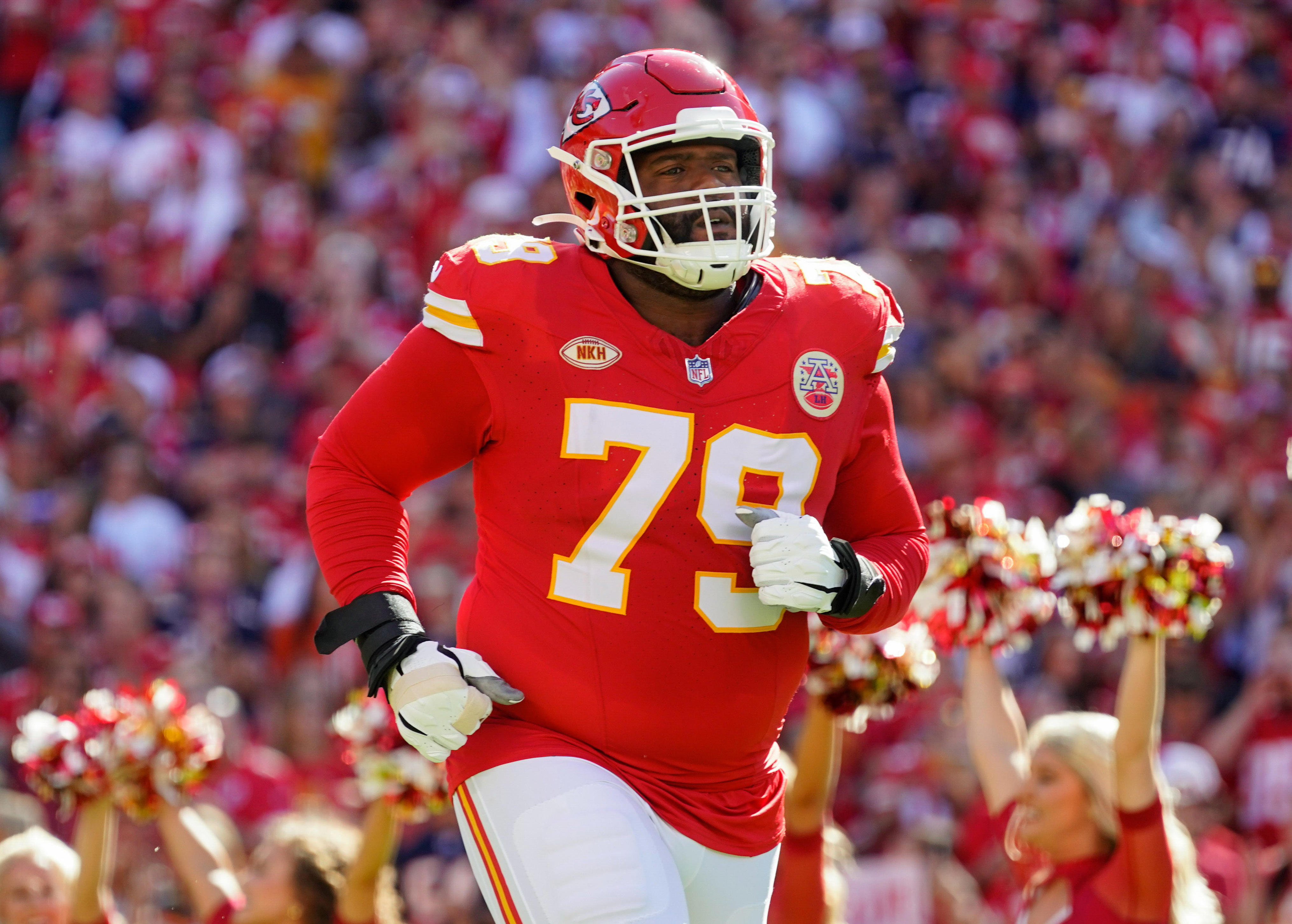Former Kansas City Chiefs OL announces retirement after 9 NFL seasons