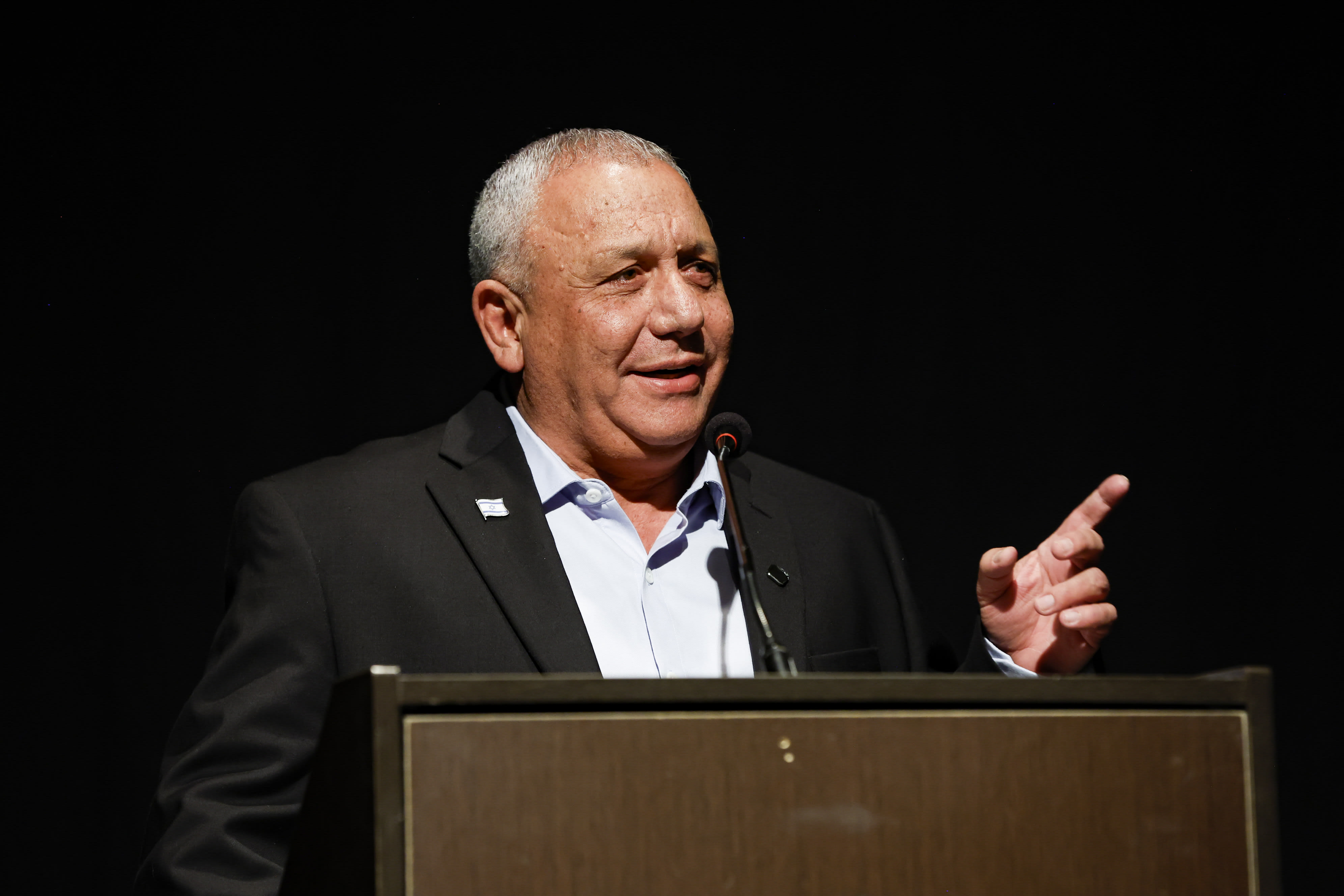 Gadi Eisenkot pledges to place Druze candidate in 'realistic' place on ...