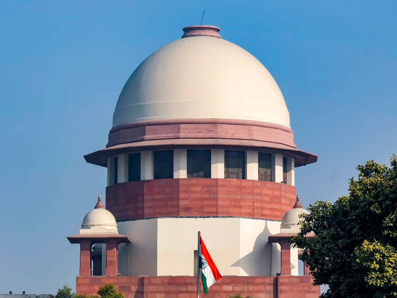 Sabarimala row: Supreme Court asks if non-believers can claim temple ...