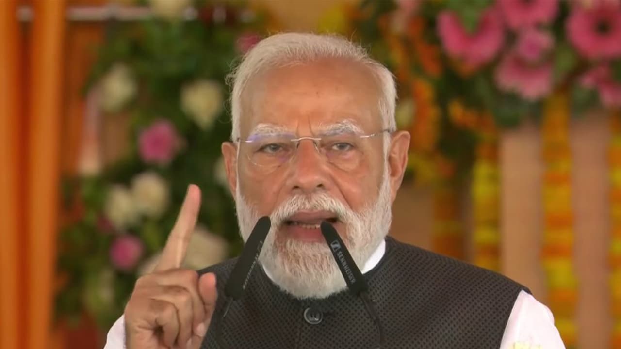 PM Modi thanks Bengal voters for high turnout in second phase polls