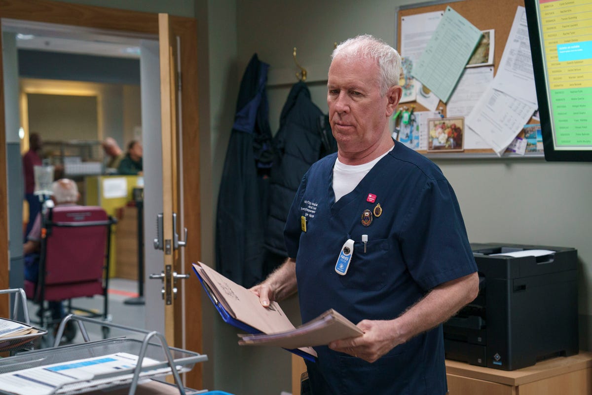 Casualty legend set to make surprise return to show two years after sad ...