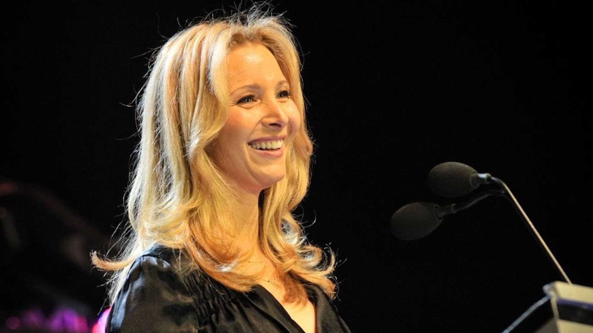 Invidie e veleni nel cast di Friends: le rivelazioni di Lisa Kudrow, la ...