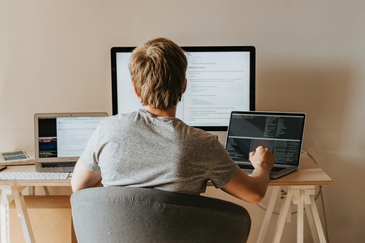 ‘It’s pretty dumb’: Replit CEO warns students against choosing computer ...