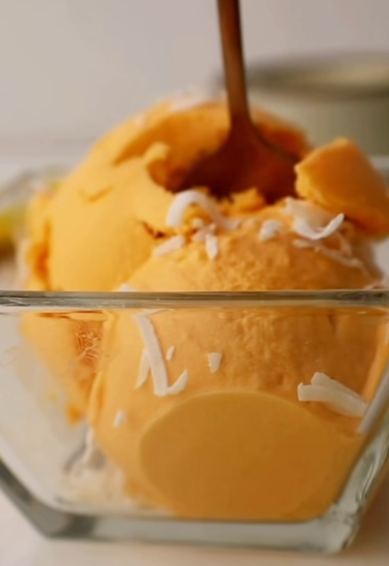 No churn carrot mango ice cream recipe with 4 ingredients