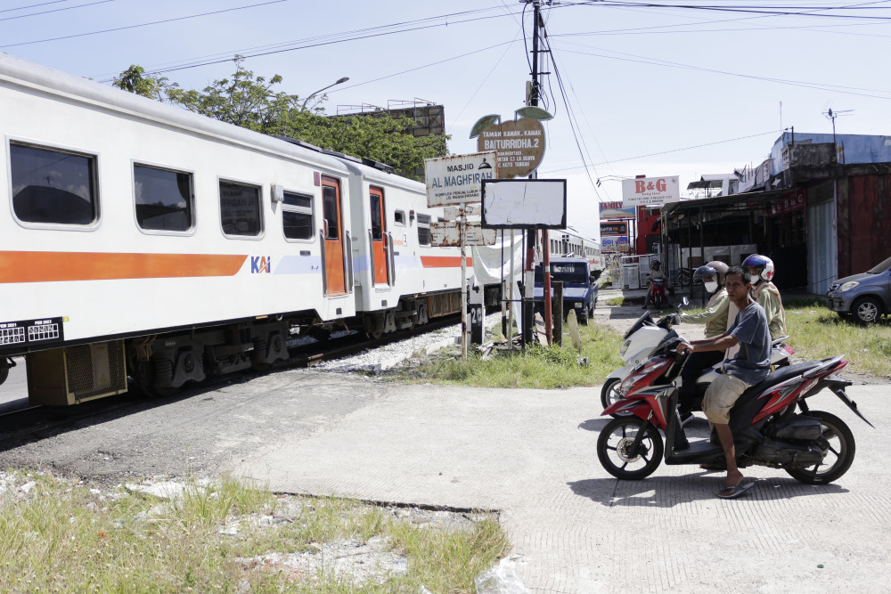 Kasus kecelakaan kereta di Sumbar meningkat, KAI tutup perlintasan liar
