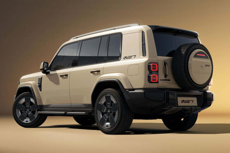 Arriva in Italia il "mini Defender" cinese: SUV alla portata di tutti
