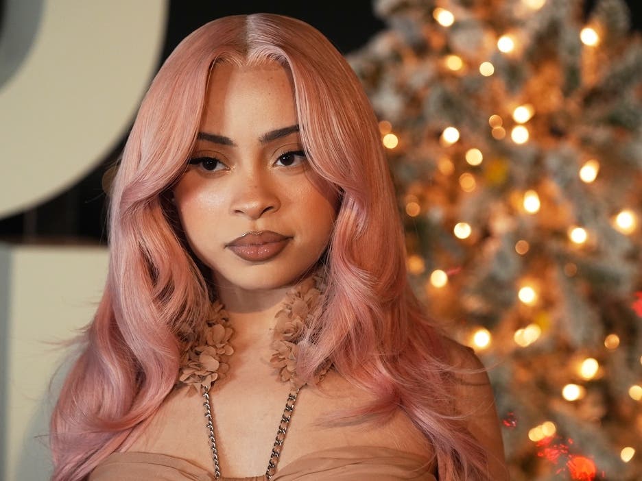 Rapper Ice Spice attacked by fan at Hollywood McDonald's: Report
