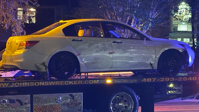 Police presence spotted near Orlando apartment complex, car pulled from ...