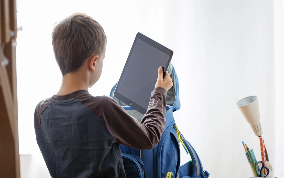 Nova Scotia weighs formal classroom screen time guidelines