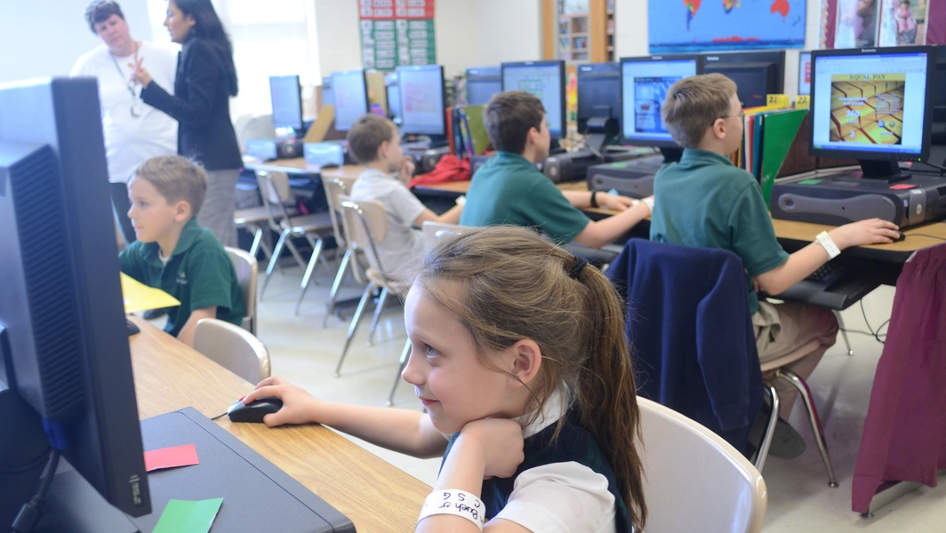 Nova Scotia weighs formal classroom screen time guidelines