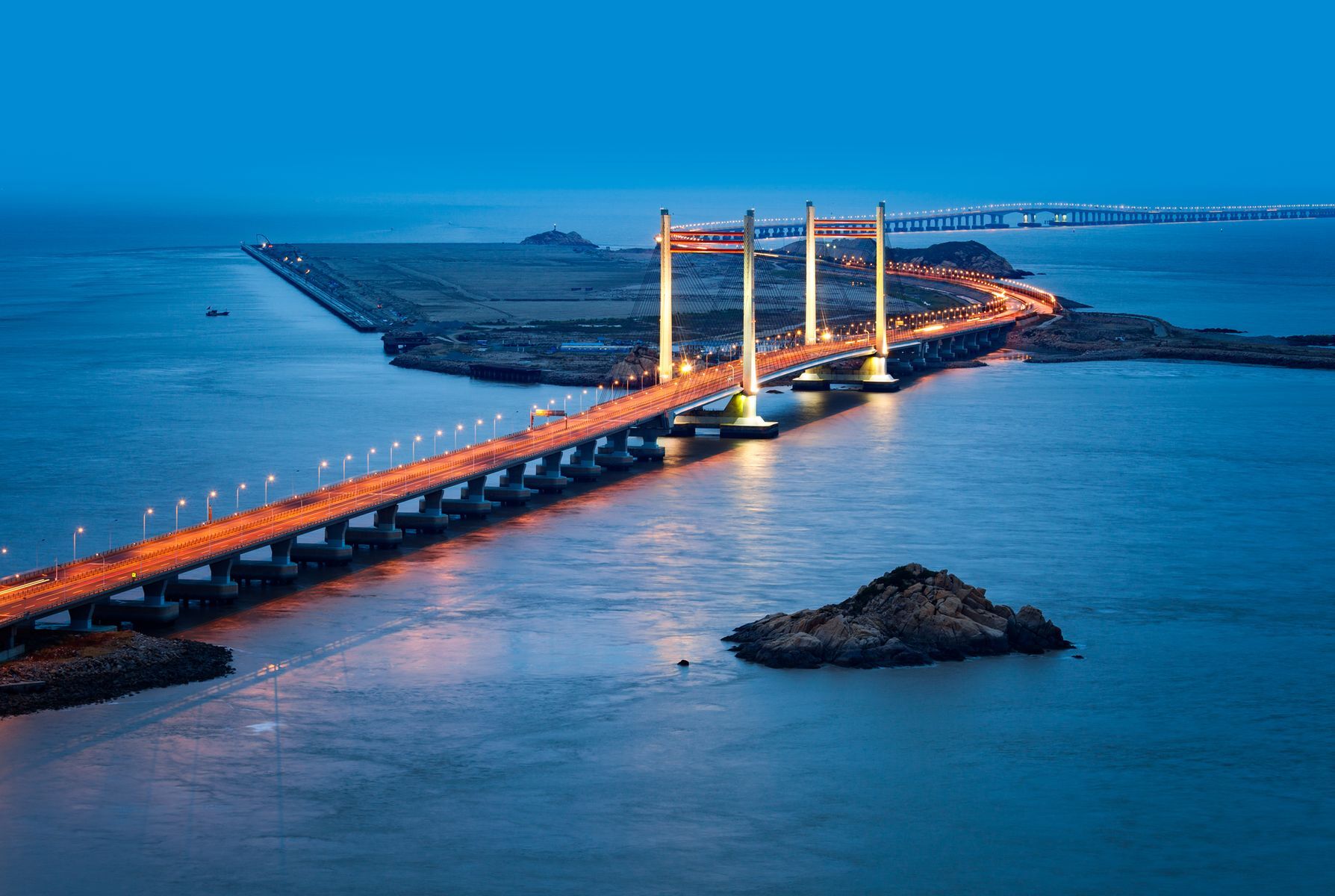Les plus longs ponts du monde : quand l’ingénierie voit grand