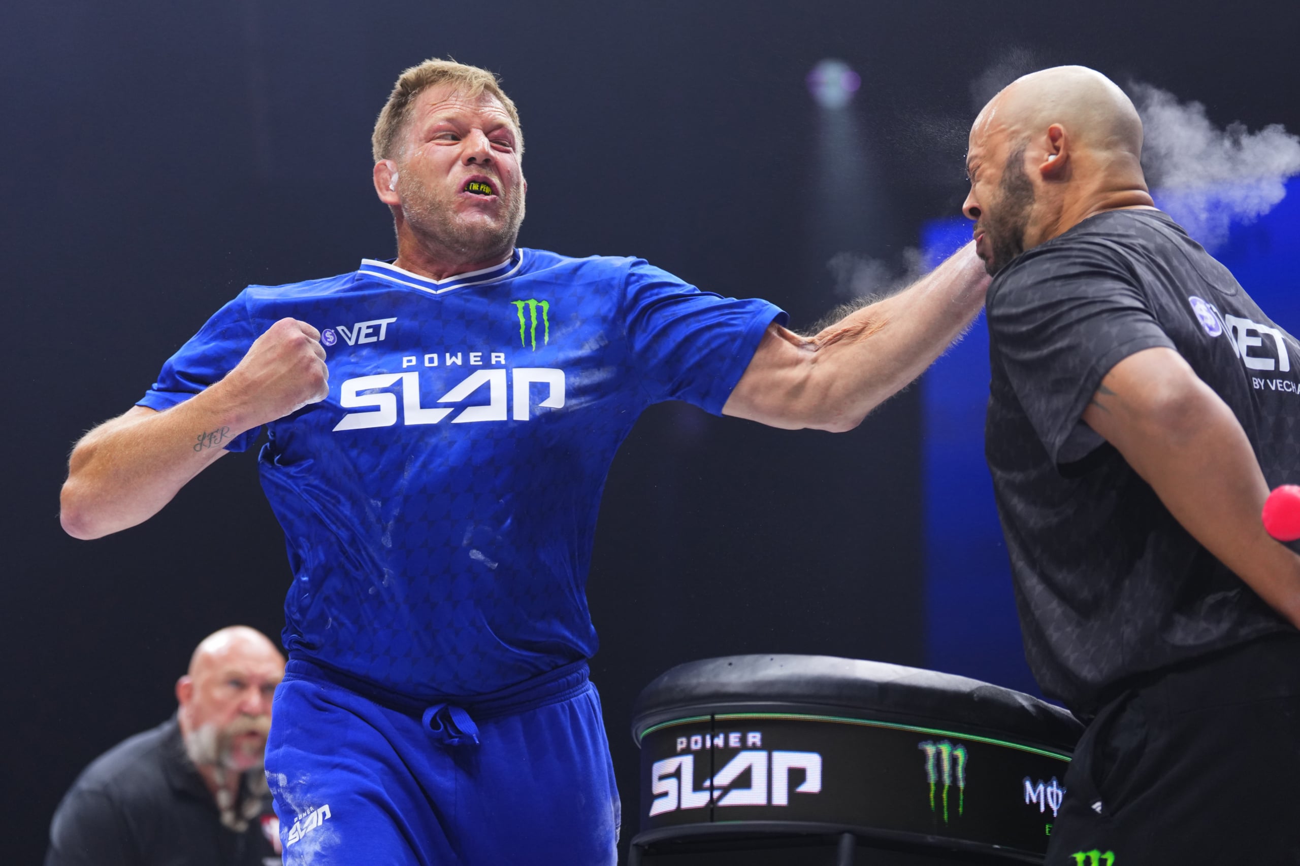 Former WWE world champ wins Power Slap debut by knockout
