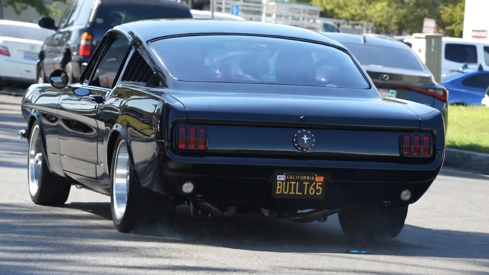 How fast is this classic build fastback Mustang on the road?