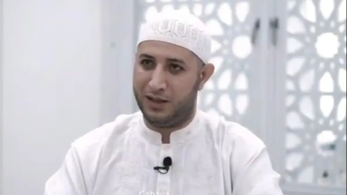 Syekh Ahmad Al Misry ditengarai sembunyikan kewarganegaraan Mesir dari ...