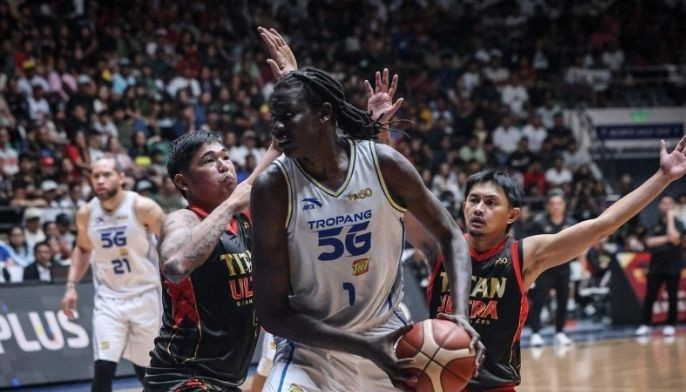 Bol Bol spreads 50 points as Tropang 5G edge Giant Risers