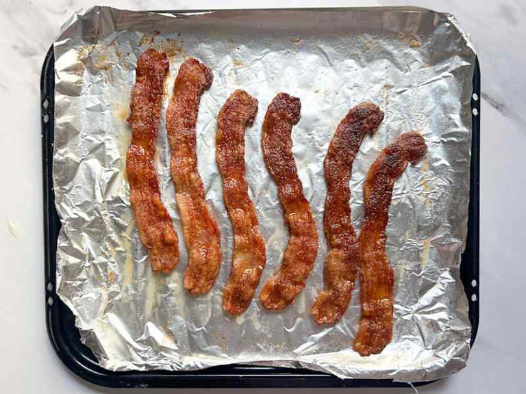 The right oven temperature for perfectly crispy bacon every time ...