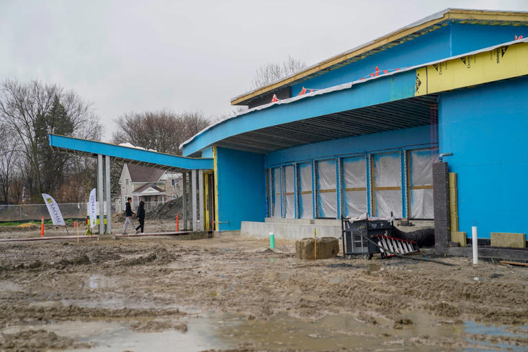 Detroit high school students get hands-on with skilled trade activities