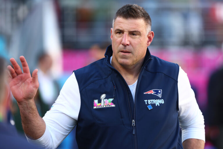 Patriots coach Mike Vrabel to miss day 3 of NFL draft to enter counseling