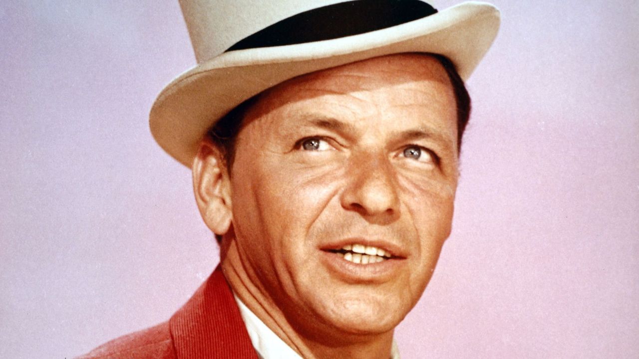 Frank Sinatra '40s pool included a controversial feature that's making ...