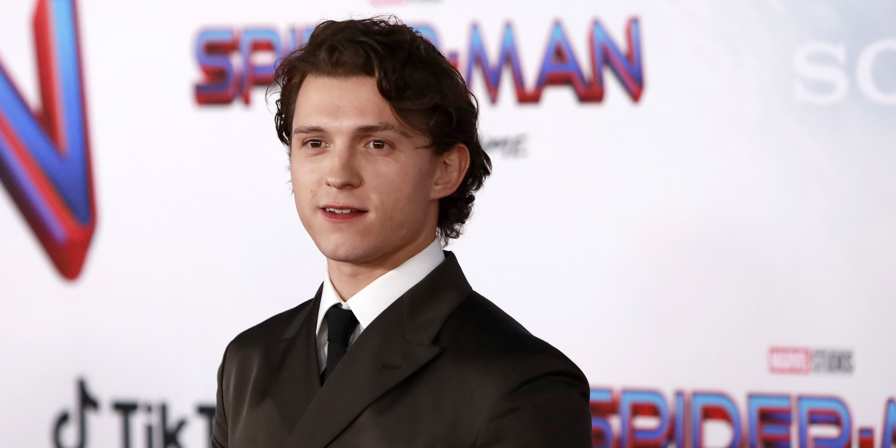 Tom Holland confirmed his commitment to Spider-Man in the MCU