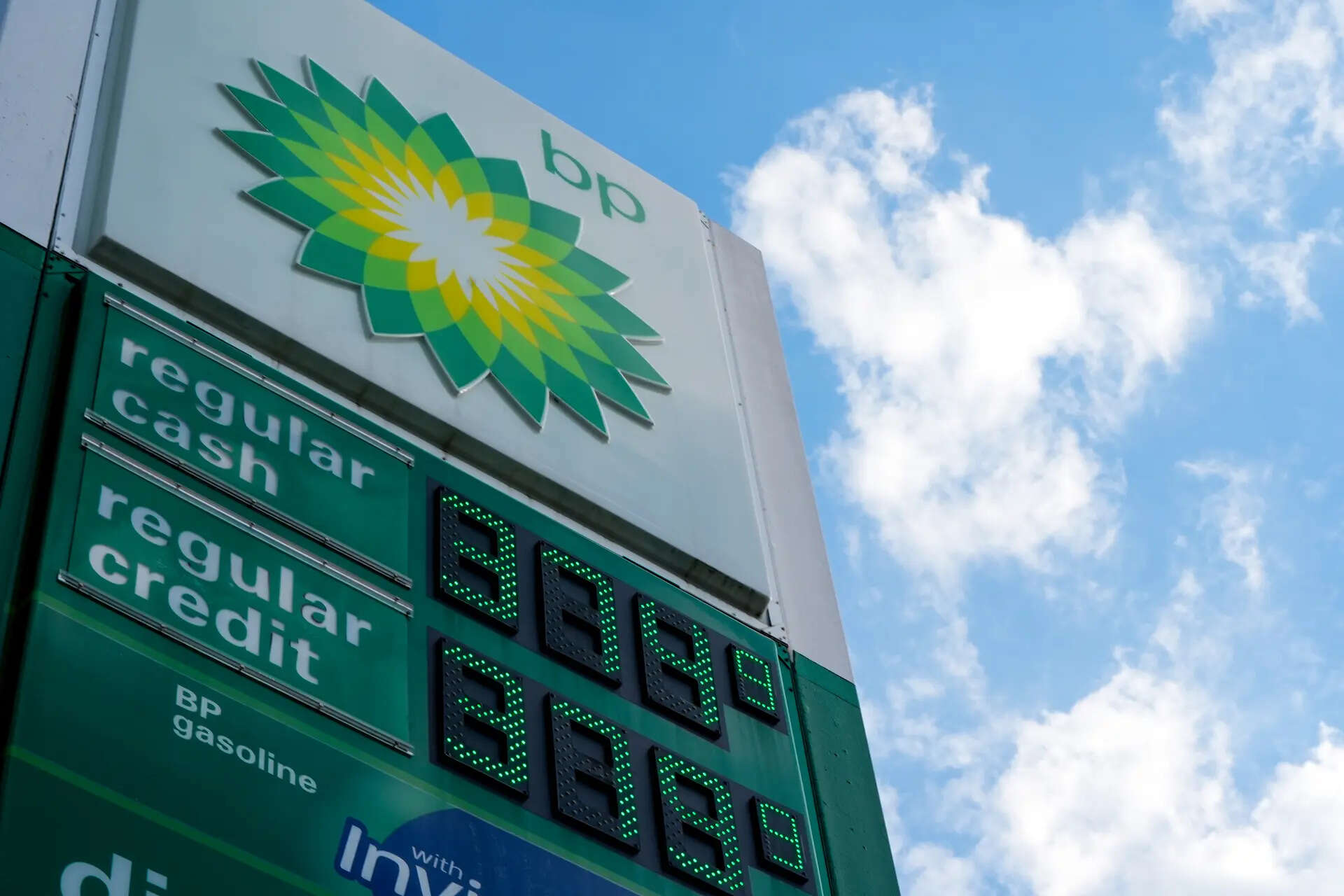 Gas prices today April 18: Check latest weekly average rates in ...