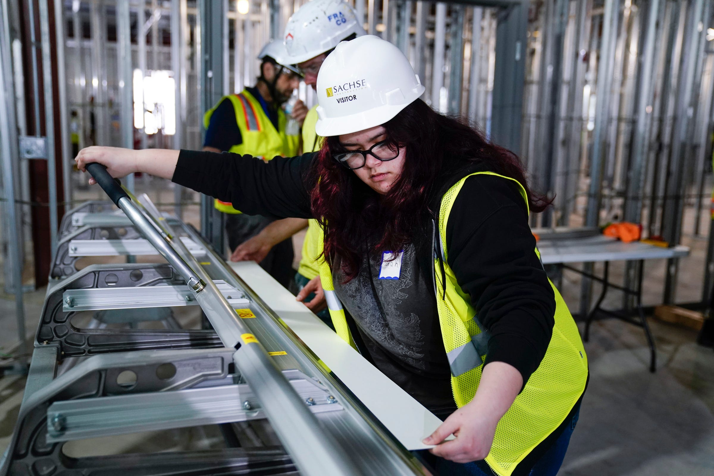 Detroit high school students get hands-on with skilled trade activities