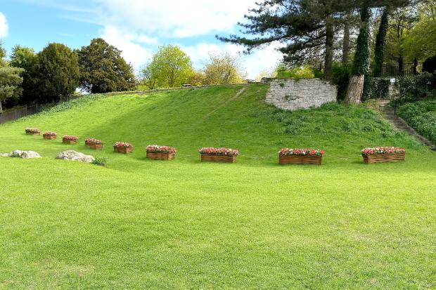 Planters installed in Castle Gardens to protect site from bicycles