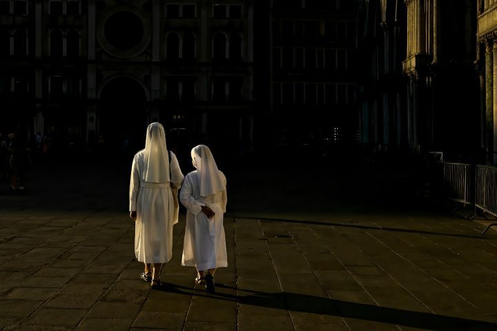Mosteiros, conventos e abadias são locais sagrados históricos ...