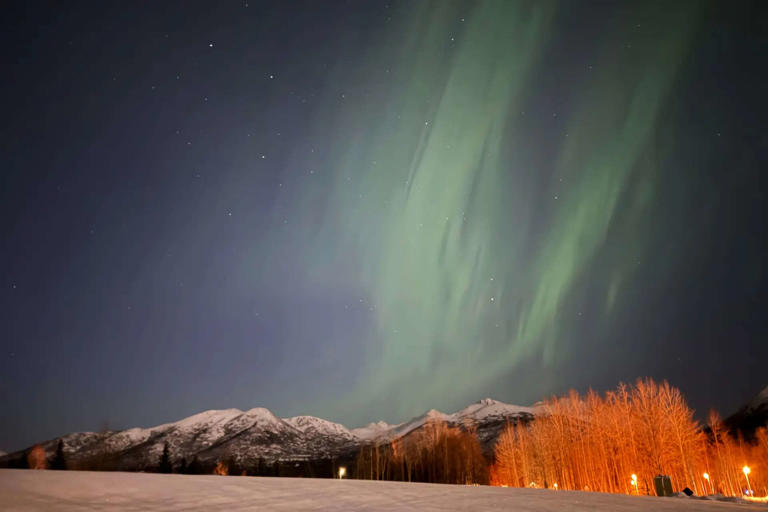 Northern lights set to dazzle US skies as coronal hole blasts solar ...