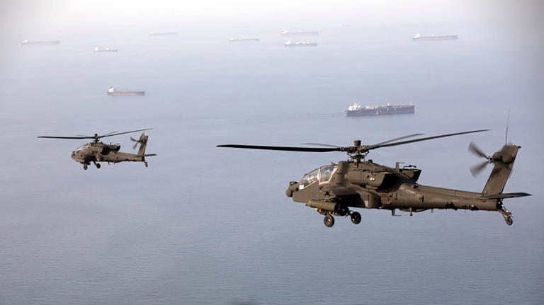 US AH-64 goes down near Strait of Hormuz, crew safe