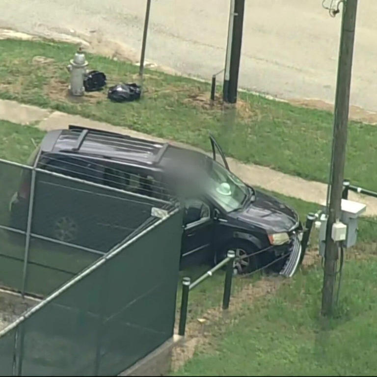 500 pounds of liquid meth found after Fort Worth crash; 2 dead