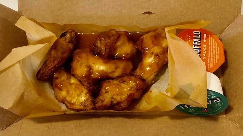 Ranking all Domino's wings flavors from worst to best