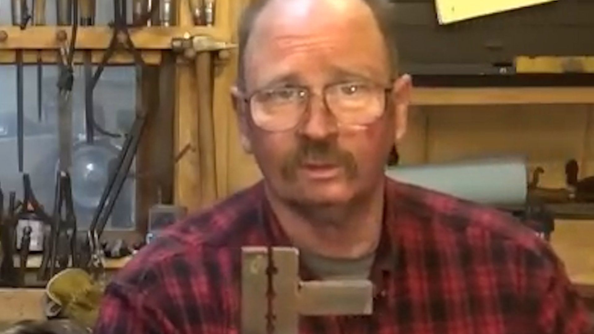 Forging a tenon spring die tool