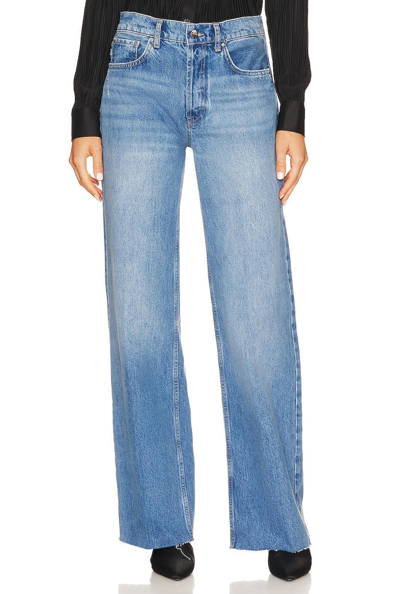 After a hiatus, it's officially cool to wear this dated jeans trend ...