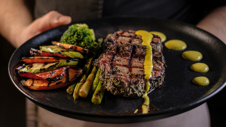 7 best and 7 worst steakhouse chains in the US