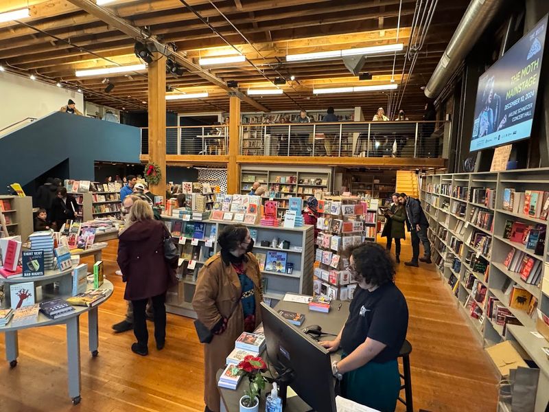Find your story in Oregon at this cozy bookstore and cafe