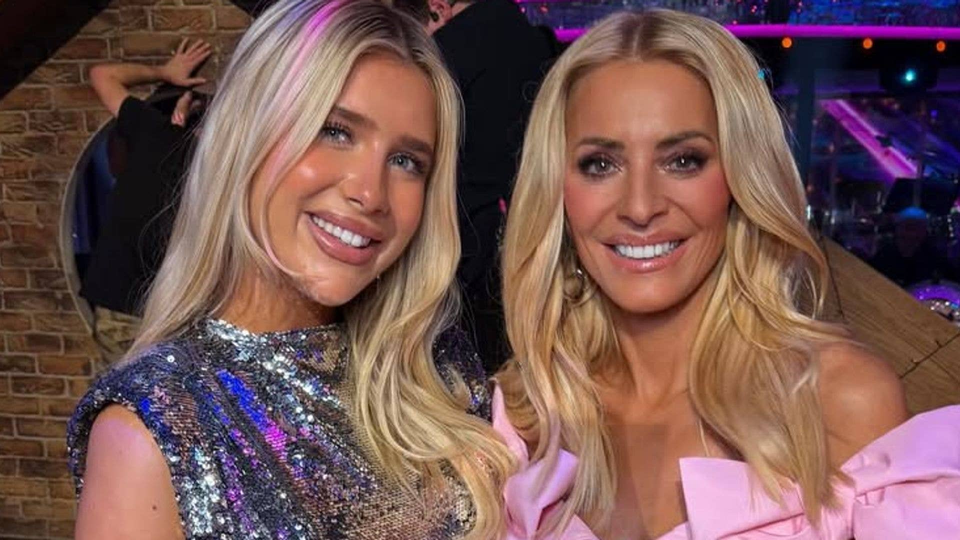 Tess Daly and modelesque daughter Phoebe, 21, could be twins as they ...