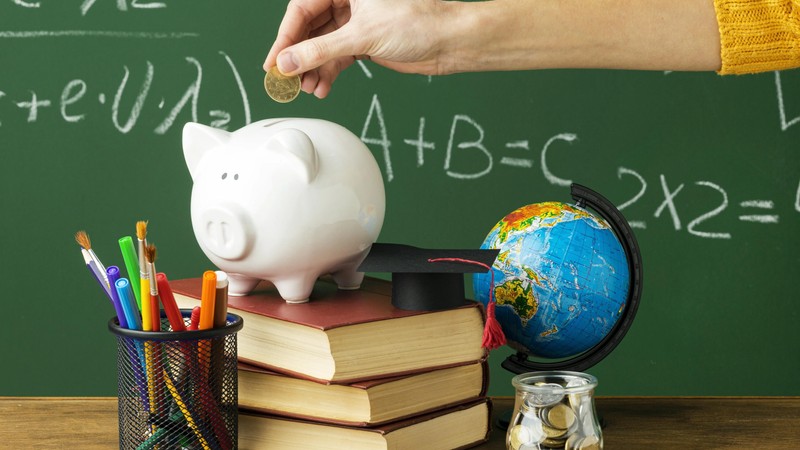 Financial literacy: Recognising and avoiding scams in today's digital world