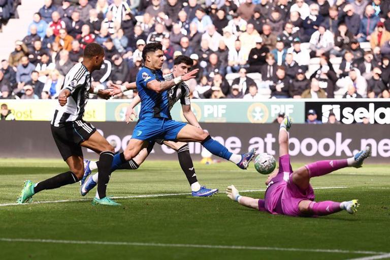 Soccer-Wolves on brink of relegation after 3-0 defeat to Leeds ...